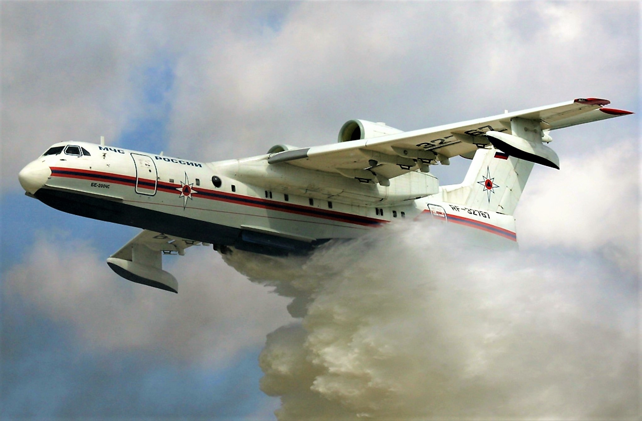 AVIONEWS - World Aeronautical Press Agency - Russian Beriev Be-200 ...
